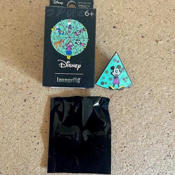 Disney | Jewelry | Disney Loungefly Pin Mickey And Friends Flower Field ...